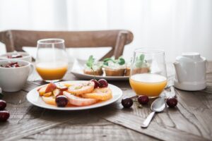 Should I Eat Breakfast if I'm Not Hungry? A Dietitian's Perspective